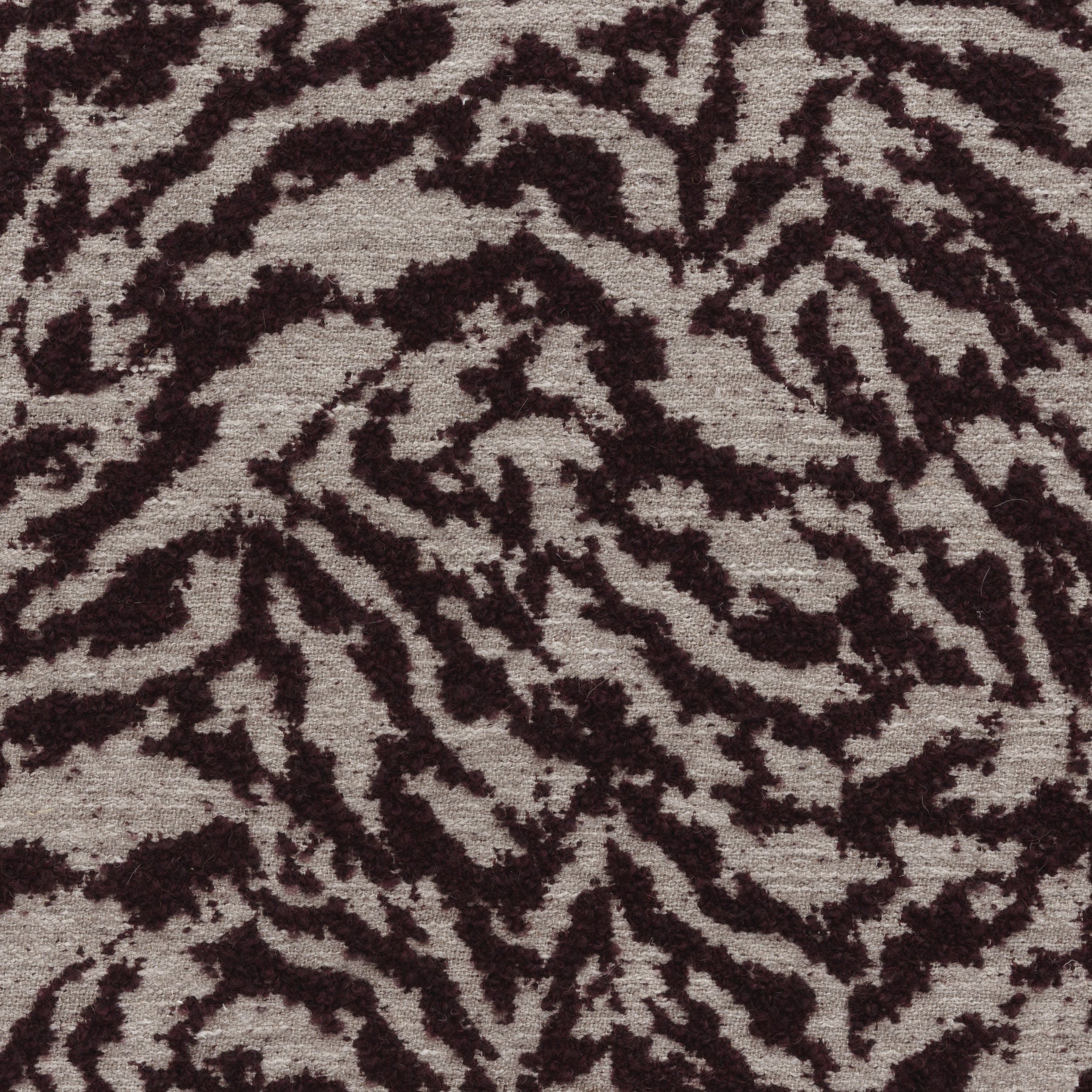 Holly Hunt Great Plains Liaison Noire Deep Mulberry 2024/05 Sample | 40 ...