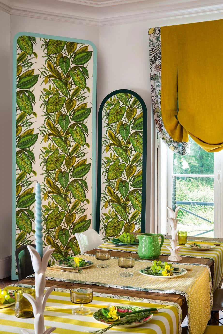 Pierre Frey Nassau Lagon FP102003 Wallpaper | 40% Off (Samples)